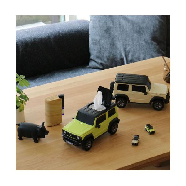 世界初！スズキの人気自動車「ジムニー シエラ」型のウェットティッシュケースです。スズキ(株)公認のライセンス取得商品です。商品情報●ボンネットは取り外し可能。中は鍵など収納可能な小物入れ。●タイヤが回転し、手で動かして走行可能。●ウェットテ...