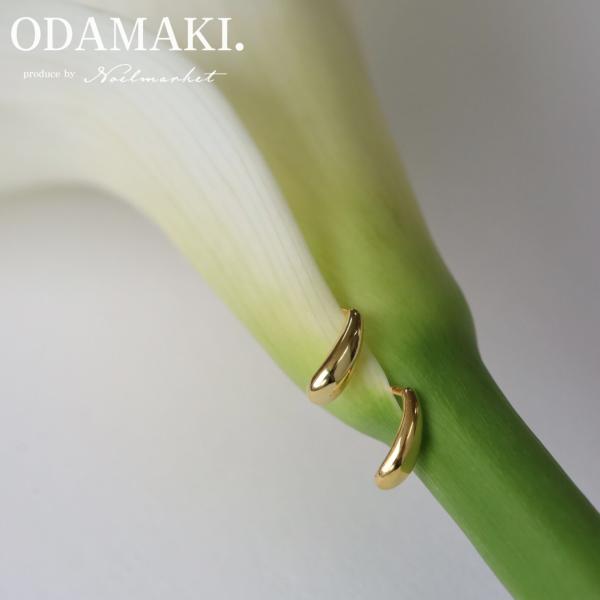 【発売日：2022年11月28日】[素材]Silver999[サイズ]パーツの長さ：約10mmスタンドの長さ：約11mmポストの太さ：約0.7mm[付属品]シリコンキャッチ付き[内容]両耳用(左1、右1)・商品写真はできる限り実物の色に近づ...