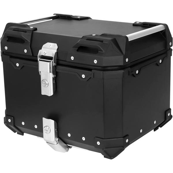 防水性と耐久力があり大容量のトップケースになります鍵付き＆キャリアベースが付属しているので幅広い車種へマッチングしております※ロットによって取付ベースが異なる場合がございます【仕様(スペック)】カラー：ブラック材質：アルミ容量：55Lサイズ...