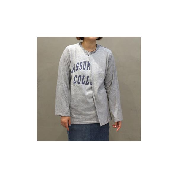 メンズラインから待望のデザインロンTが登場。usedのプリントTを2枚組み合わせ重なった部分の裏側からプリントが覗きます。アシンメトリーに重なった部分は、ノースリーブになっており半身がダブルフェイス仕様になっています。ネックフライス、袖部分...