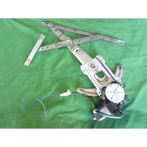 **** 商品説明を必ずご確認ください ****部品管理番号：240910000213120部品メーカー：ミツバメーカー純正品番：61188KE001部品名：右Fドアレギュレータ・モーター部品メーカー品番：WR-5メーカー代替品番：6118...