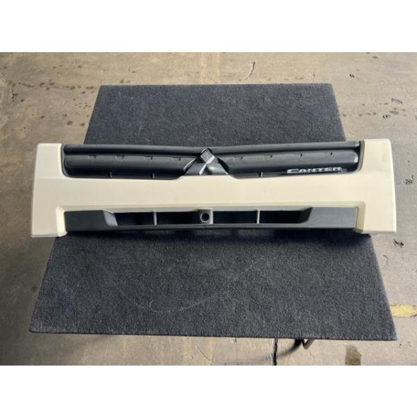 **** 商品説明を必ずご確認ください ****部品管理番号：241127000110400部品名：ラジエータグリル部品メーカー品番：MK614745部品区分：リサイクル品車名：キャンター車両タイプ名：トラック通称型式：FEA20C21S0...