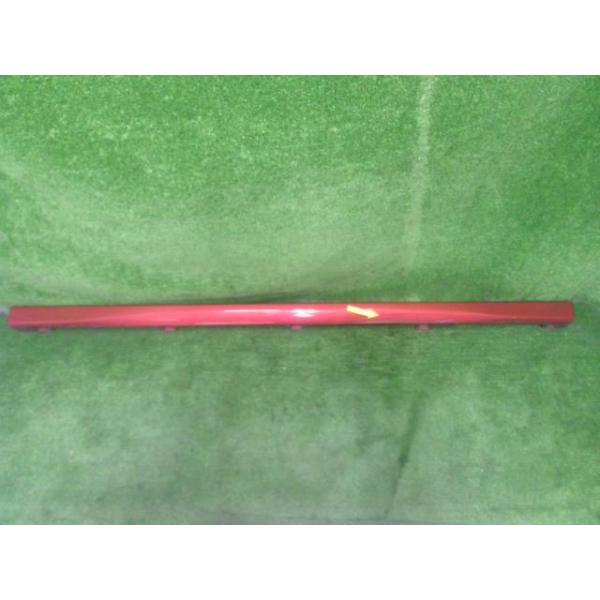 **** 商品説明を必ずご確認ください ****部品管理番号：241220000113700メーカー純正品番：76852-6A05C部品名：右サイドステップ部品区分：リサイクル品車名：デイズルークス車両タイプ名：5ドアハッチバック通称型式：...