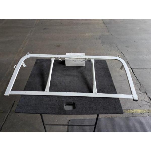 **** 商品説明を必ずご確認ください ****部品管理番号：250407000518040メーカー純正品番：65410B5043部品名：トリイ(鳥居)部品区分：リサイクル品車名：サンバー車両タイプ名：ケイトラック通称型式：TP2BSDA認...