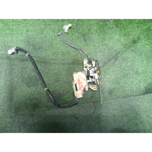 **** 商品説明を必ずご確認ください ****部品管理番号：250617000564550メーカー純正品番：72110-S2K-003部品名：右Fドアロックソレノイド部品区分：リサイクル品車名：ライフダンク車両タイプ名：5ドアハッチバック...