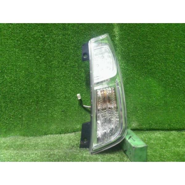 **** 商品説明を必ずご確認ください ****部品管理番号：250731000215500部品メーカー：イマゼンメーカー純正品番：8330B154部品名：右テールランプ部品メーカー品番：1146-399部品区分：リサイクル品車名：ｅＫスペ...