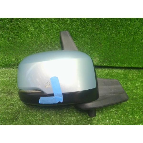 **** 商品説明を必ずご確認ください ****部品管理番号：250805000313500メーカー純正品番：76208-TTA-J01部品名：右サイドミラー部品メーカー品番：M74メーカー代替品番：76208-TTA-J02部品区分：リサ...