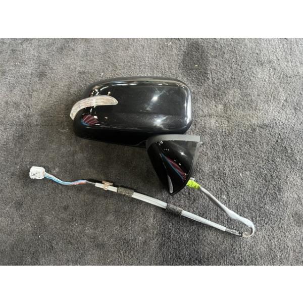 **** 商品説明を必ずご確認ください ****部品管理番号：250927000413500メーカー純正品番：87910-B2680部品名：右サイドミラーメーカー代替品番：87910-B2681部品区分：リサイクル品管理品番：87915-B...