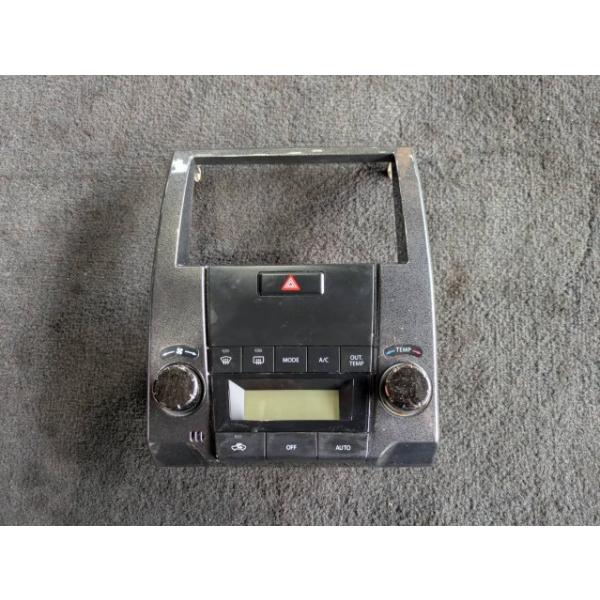 **** 商品説明を必ずご確認ください ****部品管理番号：250930000360900部品メーカー：クラリオンメーカー純正品番：39511-65K02-EEA部品名：A/Cスイッチパネル部品メーカー品番：ES-1271J-E部品区分：...