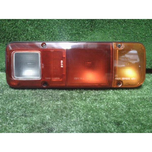 **** 商品説明を必ずご確認ください ****部品管理番号：251006000515500部品メーカー：コイトメーカー純正品番：33500-SJ6-014部品名：右テールランプ部品メーカー品番：220-22180部品区分：リサイクル品車名...