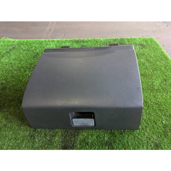 **** 商品説明を必ずご確認ください ****部品管理番号：251212000770210メーカー純正品番：73420-70K01-P4Z部品名：グローブBOX部品メーカー品番：73422-70K0部品区分：リサイクル品車名：ワゴンＲ車両...