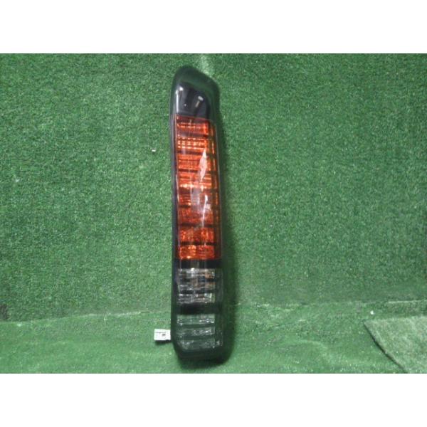**** 商品説明を必ずご確認ください ****部品管理番号：251217000215500部品メーカー：コイトメーカー純正品番：33500-S8R-J51部品名：右テールランプ部品メーカー品番：220-22069部品区分：リサイクル品車名...