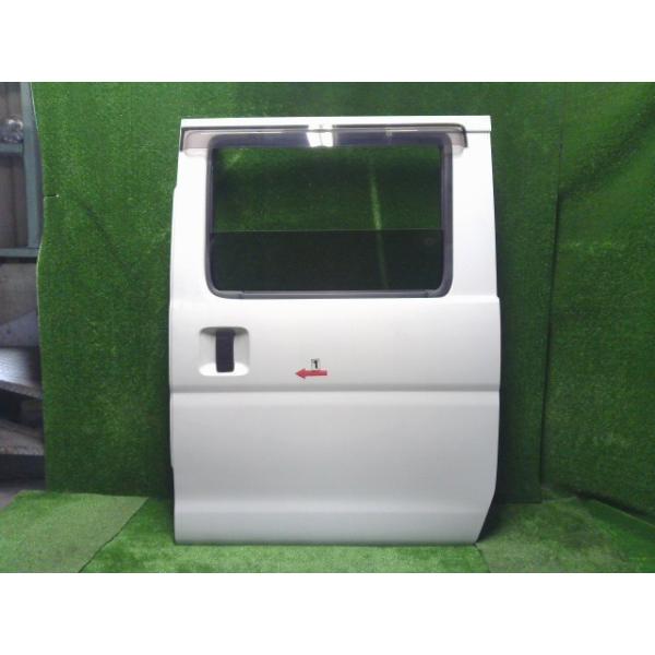 **** 商品説明を必ずご確認ください ****部品管理番号：260307000213400部品メーカー：ニホンイタメーカー純正品番：67004-B5141部品名：左RドアASSY部品メーカー品番：M31Q8部品区分：リサイクル品車名：ハイ...
