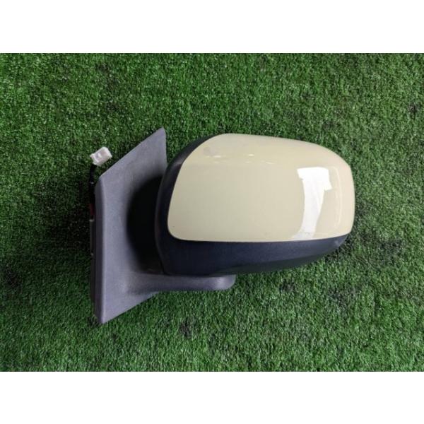 **** 商品説明を必ずご確認ください ****部品管理番号：260415000213600メーカー純正品番：87940-B2F90部品名：左サイドミラーメーカー代替品番：87940-B2G01部品区分：リサイクル品管理品番：87945-B...