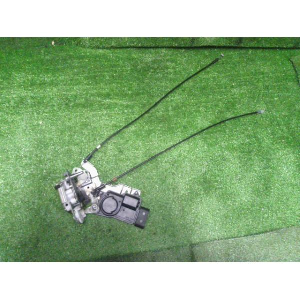 **** 商品説明を必ずご確認ください ****部品管理番号：260421000164550部品メーカー：ユーシンメーカー純正品番：82201-68H11部品名：右Fドアロックソレノイド部品区分：リサイクル品車名：エブリィ車両タイプ名：ケイ...