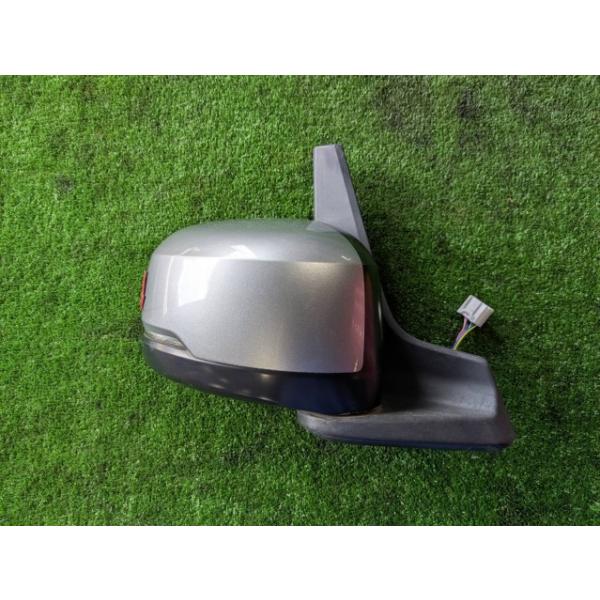 **** 商品説明を必ずご確認ください ****部品管理番号：260508000613500メーカー純正品番：76208-TTA-J01部品名：右サイドミラー部品メーカー品番：M74部品区分：リサイクル品管理品番：76201-TTA-J01...