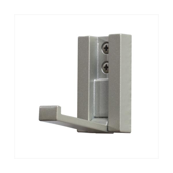 使用しないときは、フック部を折りたためるので邪魔にならず、安全です。ビスを使って固定するため耐荷重が大きいです(耐荷重5kg)。[サイズ]H55mm、W30mm、D11mm[本体重量]72g[付属品]スチール皿木ネジ 3.1×25:2本[材...