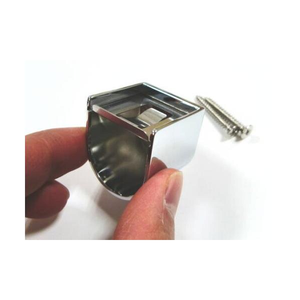 ステンレスパイプを載せるだけのU型ソケットです。パイプを好きな時に設置して、いらない時に取り外せる！もうこれで、パイプがじゃまにならない！お部屋の景観もみだれません♪取り付け簡単、ビス止めするだけ。 普通にハンガーかけをする場合は、この25...