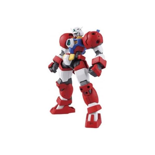 HG「機動戦士ガンダムAGE」シリーズより、重量感あふれる「AGE-1T ガンダムAGE-1 タイタス」が登場。ポージングの取りやすさを想定した2軸可動機構を設計。近接格闘戦に特化したタイタスならではの迫力あるポージングが可能!タイタスの必...