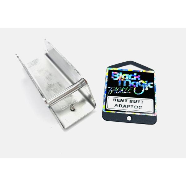 ツインピン設定が無いスタンダードサイズをツインピン化するためのアダプタ。ツインピンにすることでよりロッドに角度が付けやすくなり、魚の不意の突っ込み時にロッドを素早く抜く対応が容易になります。