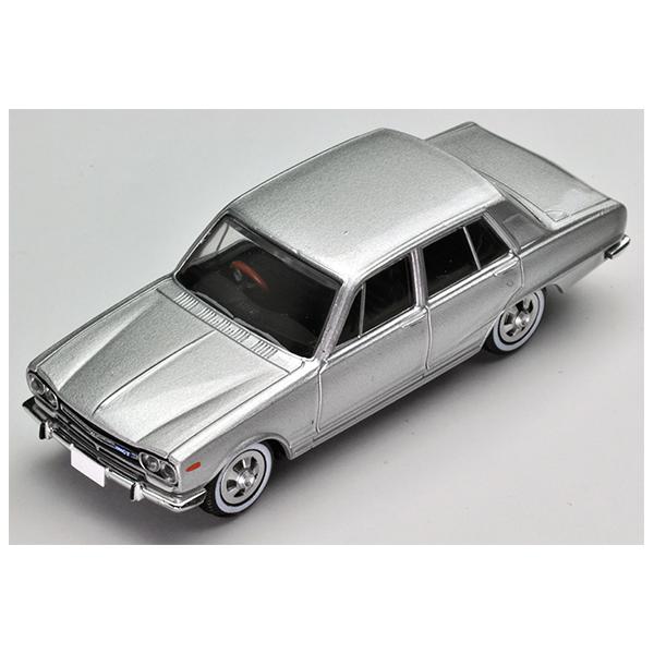 トミカリミテッドヴィンテージ・スケール：1/64・1台TLVでは2007年にハコスカの4気筒車を製品化しておりますが、今回は6気筒の2000GTを再現。もちろん、フロントノーズも長くなっておりますので、パーツは完全新金型。リアに入ったサーフ...