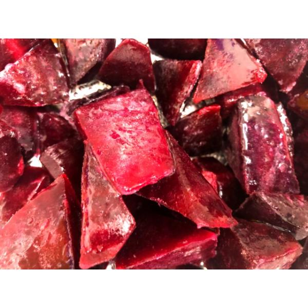 プロの目で厳選した冷凍ビーツ　国産（熊本産）、旬のビーツをカットし、凍らせました。 熊本産ビーツをカットし、真空パック加工後、急速冷凍（バラ凍結）していますので、ビーツ本来の風味と味覚が楽しめます。 国産冷凍野菜は、注目を浴びています。