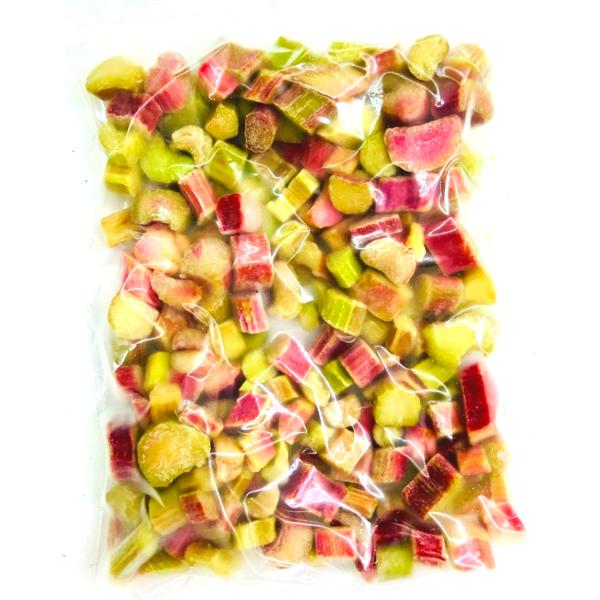 物のプロの目で厳選した冷凍フルーツ　ルバーブ（ポーランド産）、ルバーブをカットし、真空冷凍加工しました。食物繊維、アントシアニンなどの栄養素も豊富なです。ルバーブをカットし、１０００ｇに真空パック加工後、急速冷凍していますので、果実本来の風...