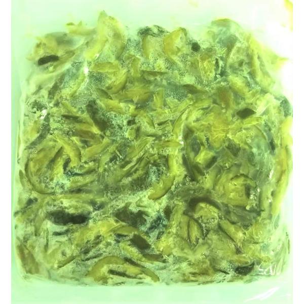 果物のプロの目で厳選した冷凍フルーツ　徳島産すだちの皮をカットし、短い旬の美味を凍らせました。徳島産すだち皮を使いやすいサイズに素早くカット、真空パック加工後、急速冷凍していますので、すだち本来の風味と味覚が楽しめます。お料理に、フルーツカ...