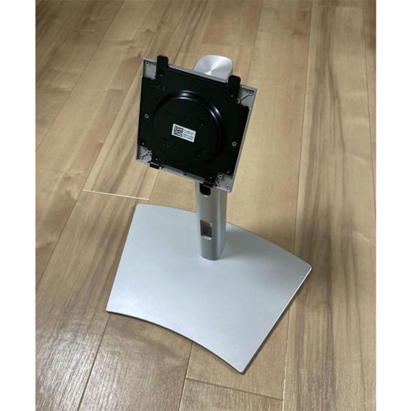 【中古】U3425WE スタンド ディスプレイ モニタースタンド シルバーのモニター台 送料無料シルバーのモニター台、モデルU3425WEその他：未使用ですが、倉庫保管・輸送時に外観に多少の傷が生じている場合も御座います。備考：画像はイメー...