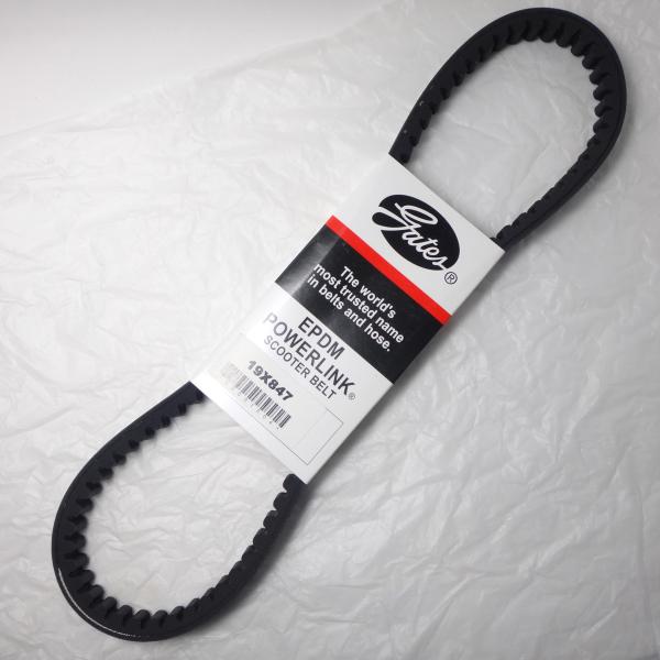 メーカー：Gates　ゲイツ部品名：ドライブベルト　Vベルト参考サイズ：847x19x30状態：新品未使用品※汎用品となり適合につきましては弊社では分かりかねます。ご自身の責任にてご確認をよろしくお願い致します。