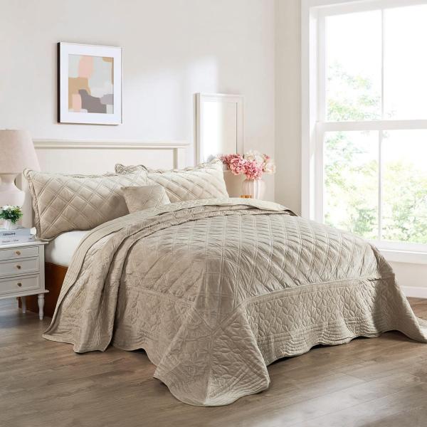 商品名:  Home Soft Things Super Soft Microplush 4 Piece Bedspread Set Oversize Queen 110" x 120", Oatmeal Diamond Plaid Sca...