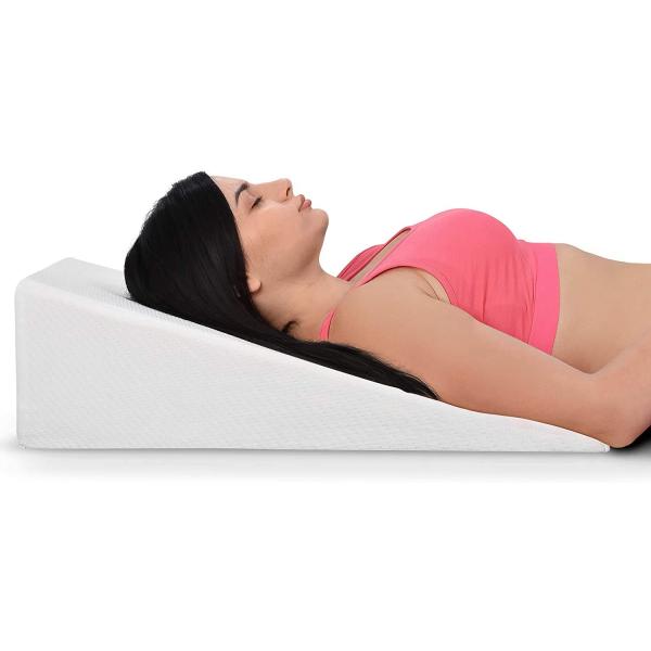 商品名: ベッドウェッジピロー 低反発素材トップ7.5インチ - 快適で安らかな睡眠に最適 - ウェッジピロー 首と背中の痛みを緩和 酸逆流 いびき 胸やけ アレルギー - 多用途で洗濯可能なカバー Bed Wedge Pillow Wit...