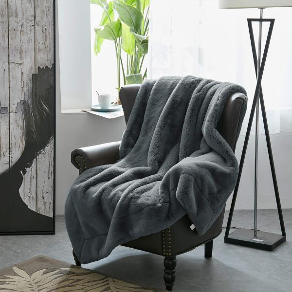商品名:  Home Soft Things Heavy Faux Fur Throw Blanket Fluffy Cozy Thick Warm Blankets for Chair Couch Bed Sofa Bedroom Dec...