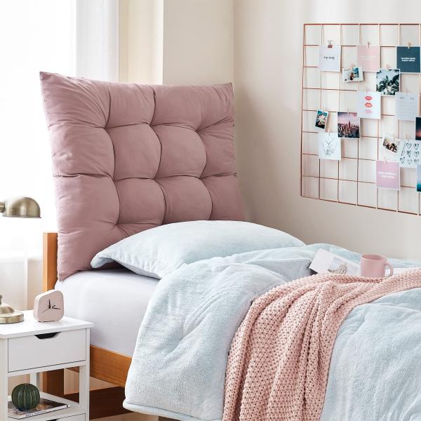 商品名:  DormCo Rainha - Puffy Tufted College Headboard - Mauve Taupeブランド: DormCo商品サイズ: Twin / Twin XL高さ: 104.14cm横幅: 30.48...