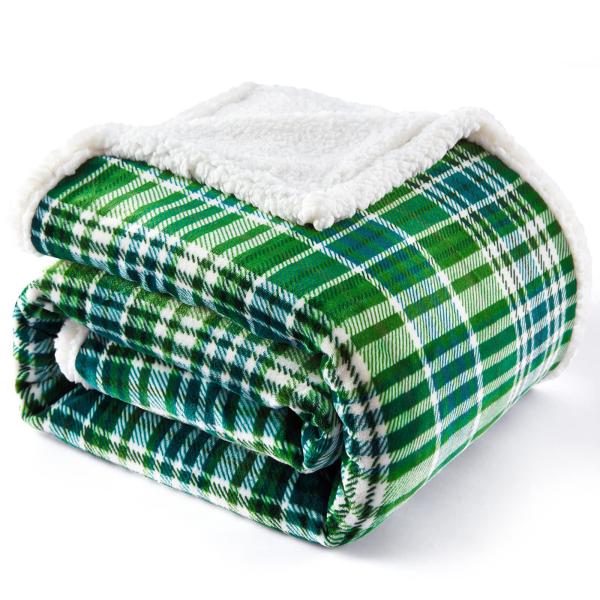 商品名:  Touchat Sherpa Plaid Throw Blanket(60" X 70", Plaid Green), Fuzzy Fluffy Cozy Soft Blanket, Fleece Flannel Plush T...