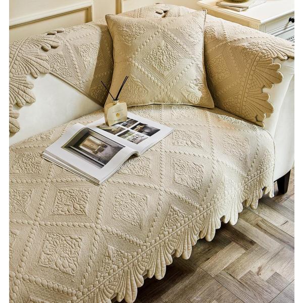 商品名: vctops ニュートラルコットンキルトカウチソファカバー 花柄刺繍 滑り止め セクショナルカウチカバー ソフト 居心地の良いソファ スリップカバー 犬 猫 ペット アームレストバックレストカバー(ベージュ、109.2cmx70イ...