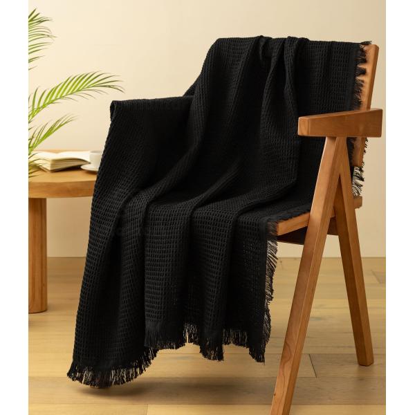 商品名: Vitalizart ソフトブラックワッフルスローブランケット 50インチ x 60インチ ウォッシュ加工 軽量 通気性 快適 織りブランケット オールシーズン カウチ ベッド ソファ ホーム 車用 Vitalizart Blac...