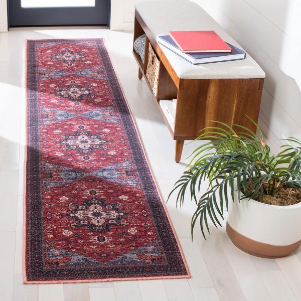 商品名:  SAFAVIEH Washable Rug Serapi Collection - 2' x 7' Runner, Red &amp; Navy, Slip Resistant &amp; Easy to Clean, Idea...