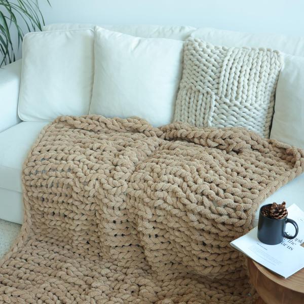 商品名: Maetoow シェニール織り チャンキーニットブランケットスロー (60×80インチ)、ハンドメイド 暖か &amp; 心地よいブランケット カウチ、ベッド、ホームデコレーション、ソフトで通気性のあるフリースバンケット、クリスマ...
