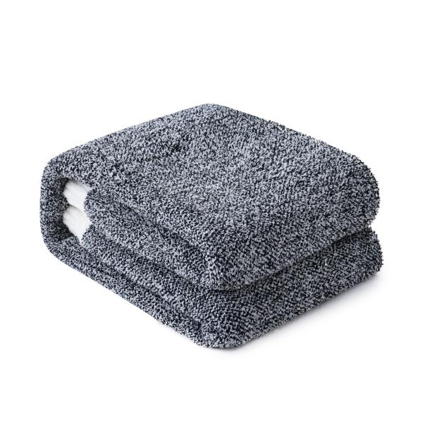 商品名:  YIRUIO Ultra Soft Throw Blanket 50x60 inches Reversible Black Microfiber Fluffy Fuzzy Super Cozy Knit Throws for B...