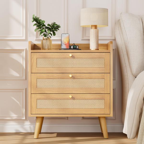 商品名: MECHYIN (メチイン) ラタン ナイトスタンド 充電ステーション付き 引き出し3段 ラタンドレッサー 寝室用 農家のエンドテーブル USBポート2つとACコンセント2つ付き 大きなナイトスタンド/ボーホーラタンキャビネット ...
