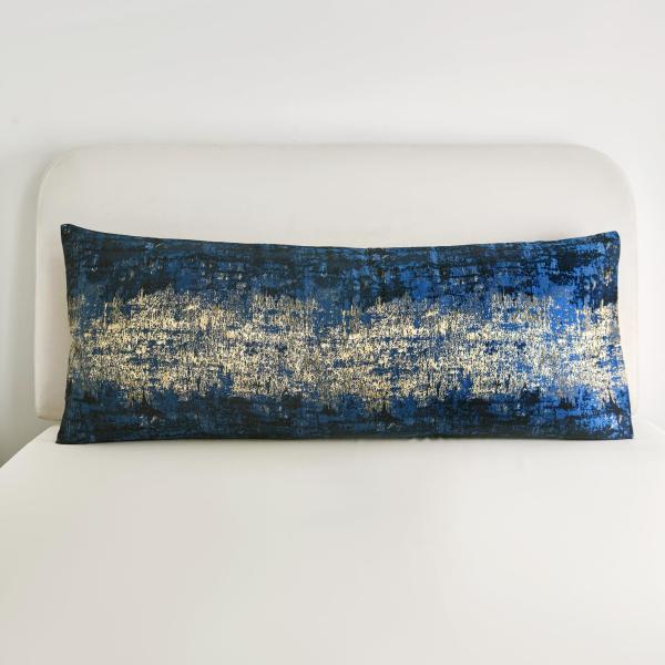 商品名: THE-TINOART ネイビーブルー&amp;ゴールド 抱き枕カバー 20x54インチ ? 豪華なジャカード リッチゴールドの刺繍と豪華なベルベットバック、エンベロープクロージャー、ソファ&amp;ベッド用のエレガントな装飾枕カ...