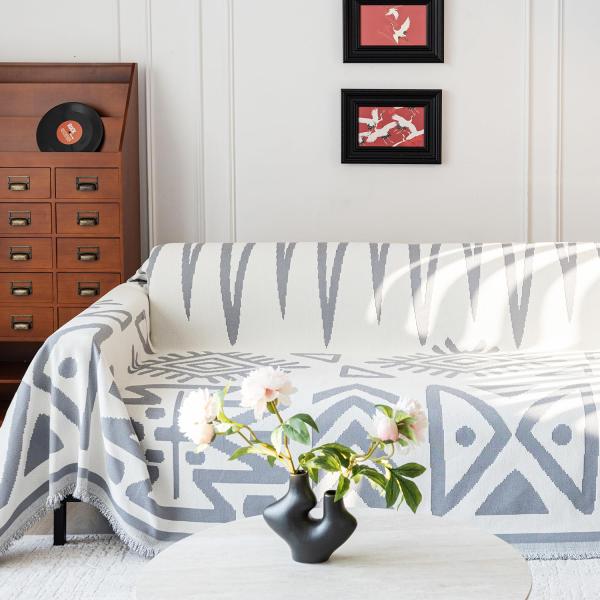 商品名:  GPQAWER Boho Couch Cover, Chenille Couch Cover Soft Pet-Friendly Sofa Cover for Dog, Sofa Slipcover Multi-use Furn...