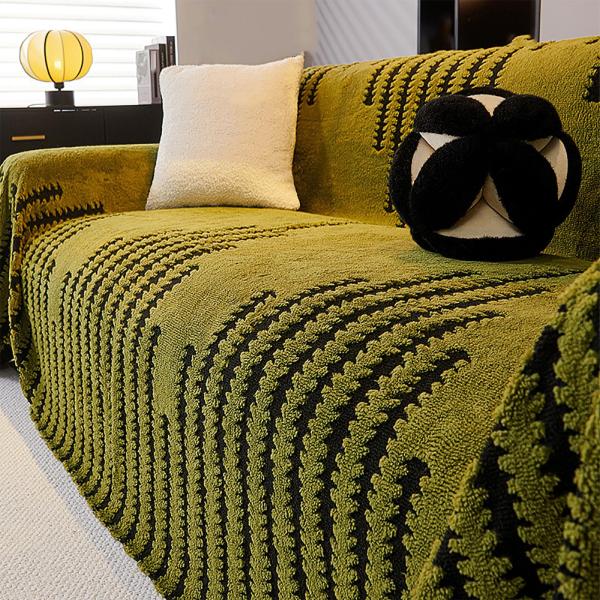 商品名:  Fuzzy Sofa Covers Autumn and Winter Plush Sofa Blanket Cotton Quilted Universal Sofa Cushion Covers for Living Roo...