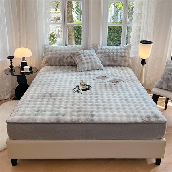 商品名:  Flannel Mattress Protector, Elastic Fitted Breathable Mattress Protector, Soft and Comfortable Warm Velvet Plush B...