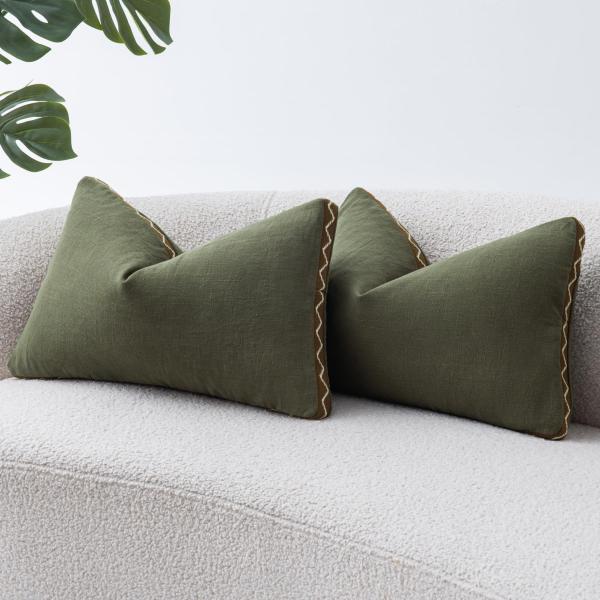 商品名: SINYASAN 装飾用ニュートラルリネンクッションカバー 12x20インチ 2枚セット オリーブグリーン ボーホー ファームハウス 枕カバー 三つ編みフリンジ付き ソファベッド用 モダンカウチピローケース オーガニックホームデコ...