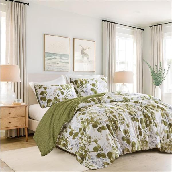 商品名: Regency Heights 軽量シアサッカーボタニカルキングサイズ掛け布団セット、リバーシブルデザインベッド掛け布団、プレミアムマイクロファイバー寝具セット、掛け布団と枕カバーセット、オリーブグリーン Regency Heig...