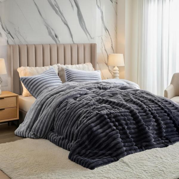 商品名:  Regency Heights Cuddly Ribbed Fluffy Comforter Set King Size, Super Soft Plush Fleece Bedding Set, Warm Fuzzy Comf...