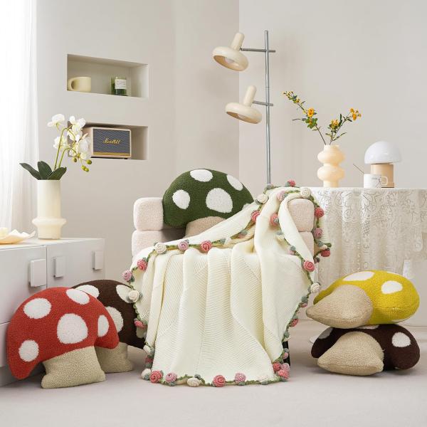 商品名: Longhui 寝具 マッシュルーム スローピロー 水玉模様 グリーン &amp; カーキ 装飾クッション ソファベッドチェア用 ソフトポリエステル フラシ天 枕 インサート付き - 18x20インチ かわいいホームデコレーション...