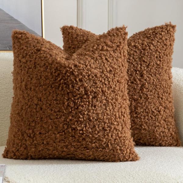商品名: Yaertun フェイクファースロークッションカバー 2枚パック 装飾シェルパブークレ枕カバー ふわふわソフトピローケース シープスキン フリースクッションケース カウチ ソファ ベッド リビングルーム用 64x24インチ ブラウ...